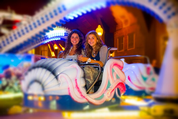 Spannende Boardwalk indoor kermis in Preston Palace